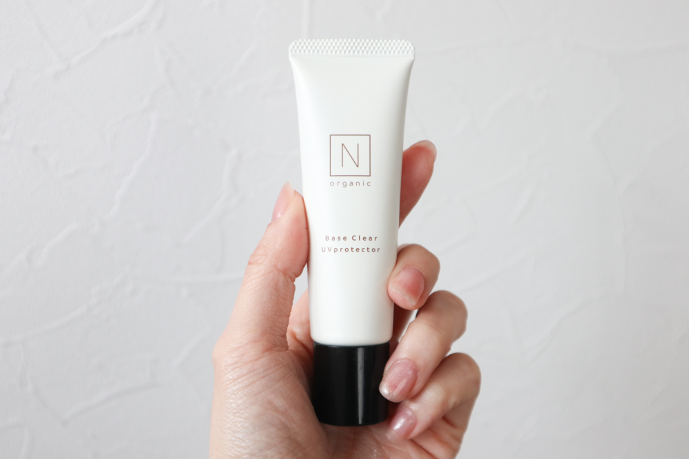 ビタミンC配合で毛穴ケアまで！NオーガニックのUV化粧下地